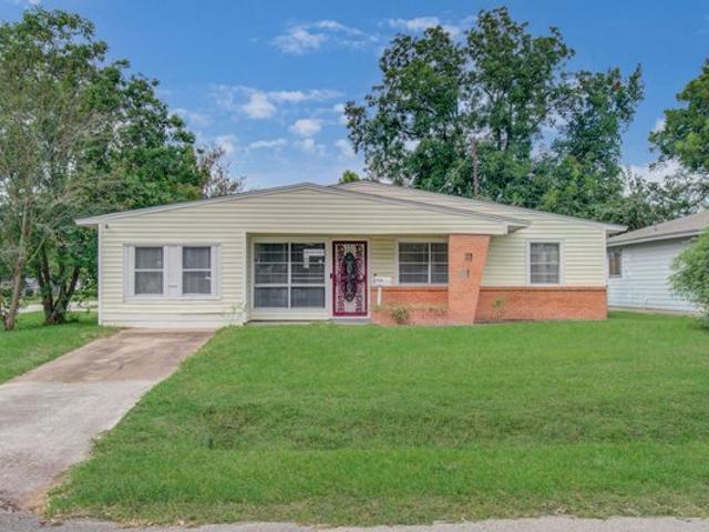 3326 Proswimmer St, Houston, TX 77088