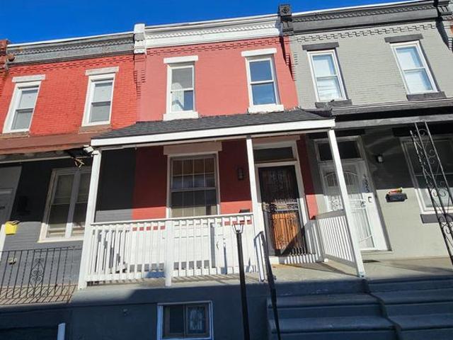 3327 N Sydenham Street