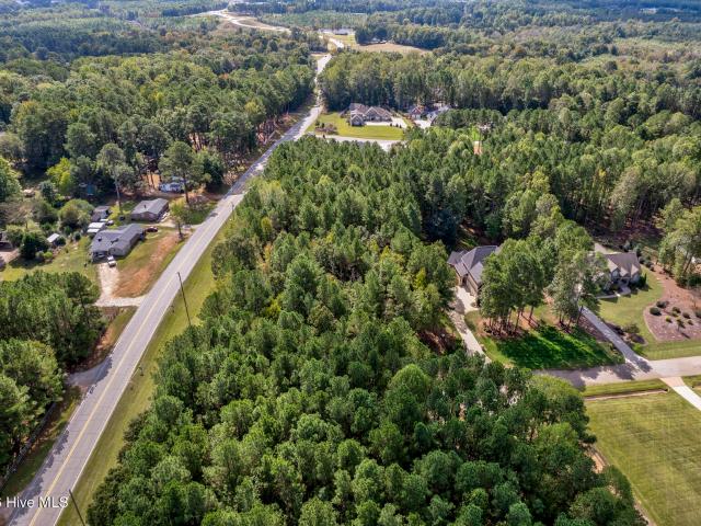3327 Oak Leaf Drive