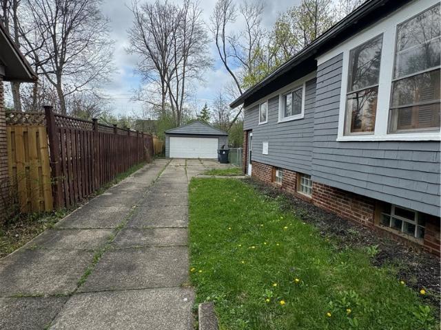3327 Bradford Road