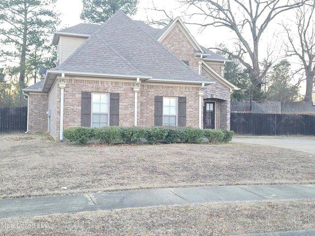 3327 Chateau Pointe Blvd, Southaven, MS 38672
