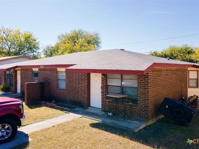 3327 Chisholm Trail