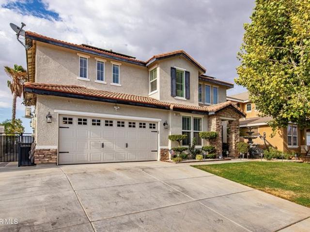 3327 Club Rancho Dr, Palmdale, CA 93551