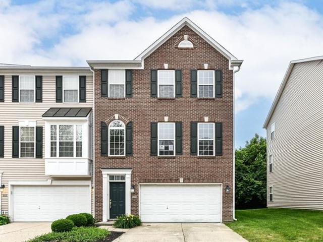 3327 Decker Ridge Dr, Indianapolis, IN 46268