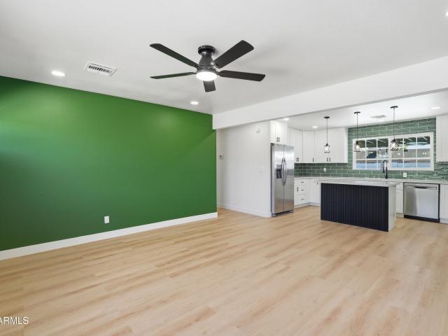 3327 w wethersfield road