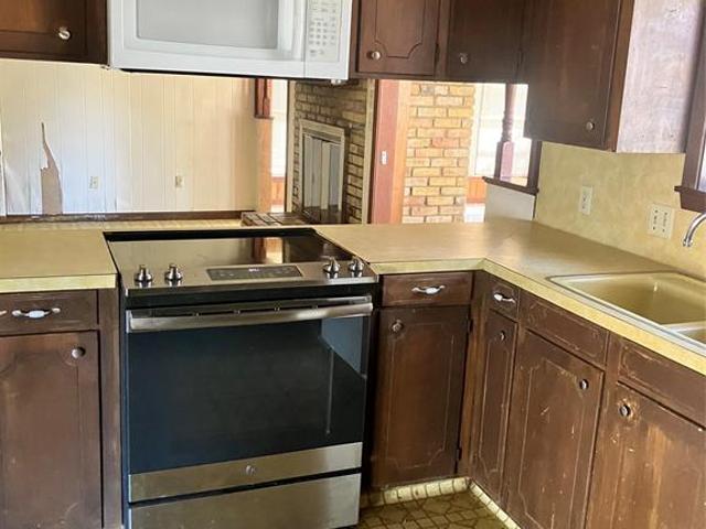 3327 Warwick Dr, Shreveport, LA 71118 | MLS #21196 | Compass