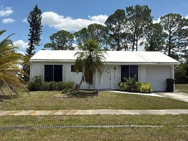 3328 Nekoosa St, North Port, FL 34287