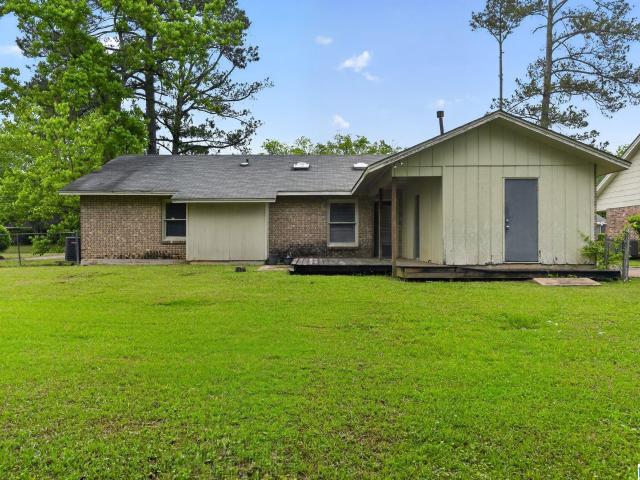 3328 Cross Creek Drive