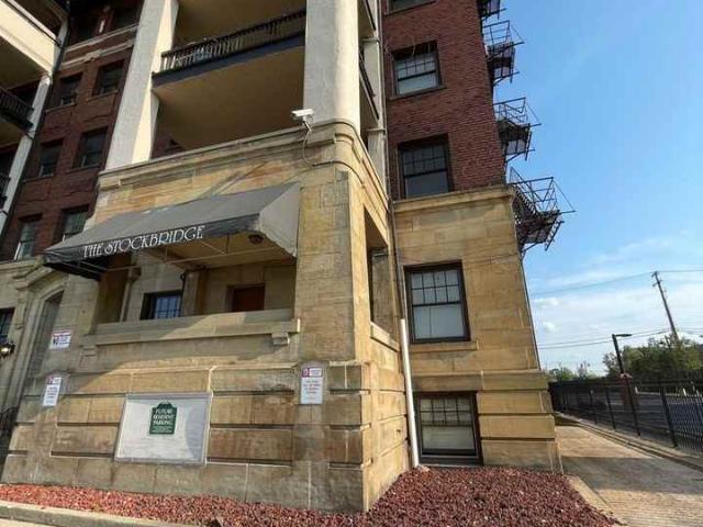 3328 Euclid Ave Studio Apartment for Rent at 3328 Euclid Ave, Cleveland, OH 44115 Central