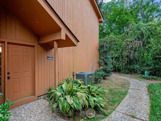 3328 Eastwood Drive