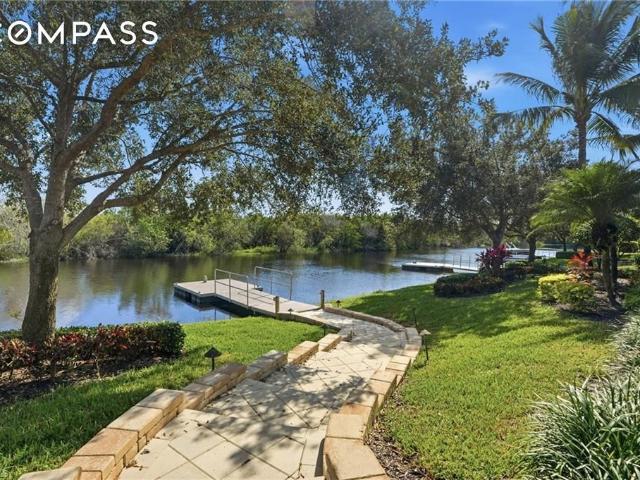 3328 Runaway Ln, Naples, FL