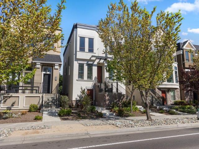 3329 Crocker Dr, Sacramento, CA 95818 | MLS #226032 | Compass