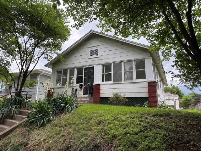 3329 Duncan Street