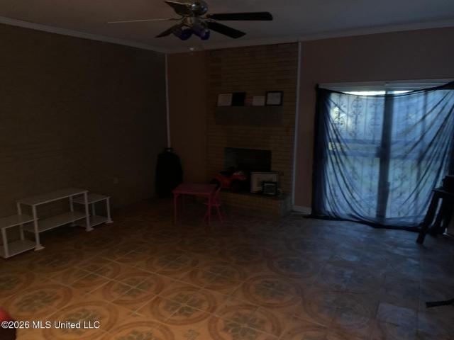 3329 Hollywood Avenue
