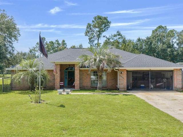 3329 Sunset Bayou Dr, Milton, FL 32583