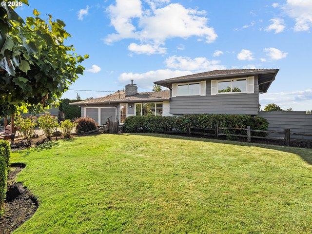 3329 SE Hillyard Rd, Gresham, OR 97080
