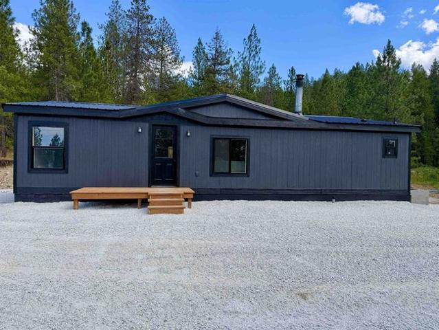 3329D Highway 231, Valley, WA 99181