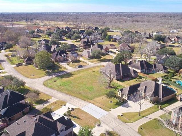 33202 Woodton Ct, Fulshear, TX 77441
