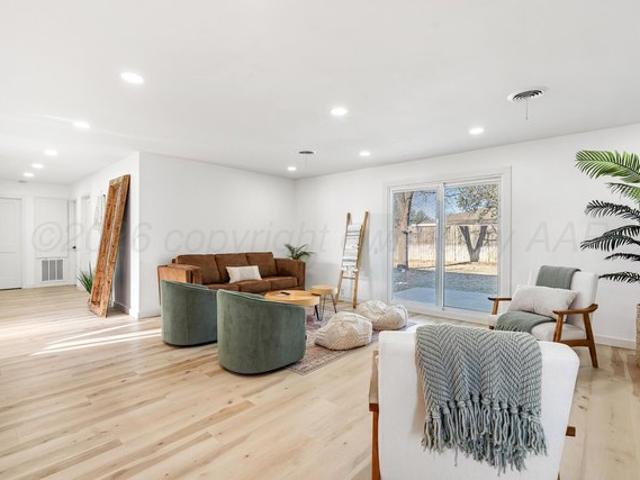 3320 Bedford Rd, Amarillo, TX 79106