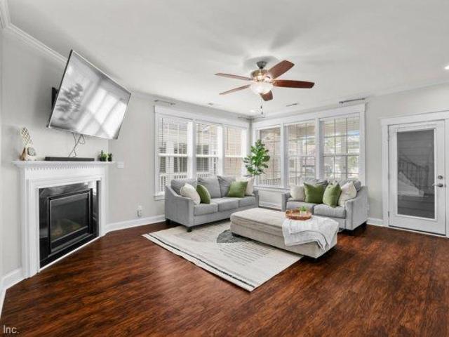 3320 Conservancy DR