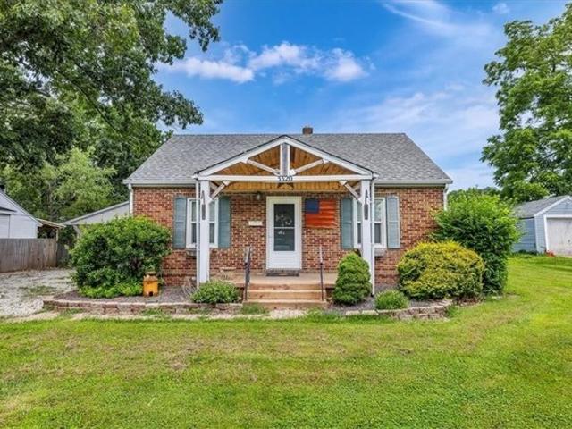 3320 E Chestnut Ave, Decatur, IL 62521