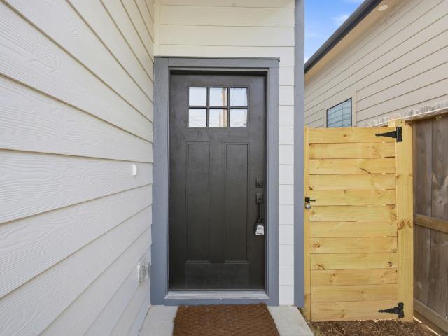 3320 Francis St, Unit A, Houston, TX 77004 | MLS #26525 | Compass