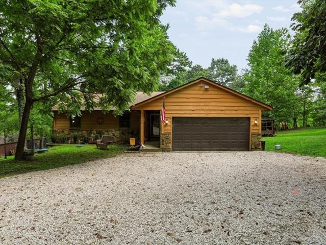 3320 Pine Wood Dr, Spencer, IN 47460