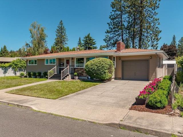 3320 W Rosewood Ave, Spokane, WA 99208