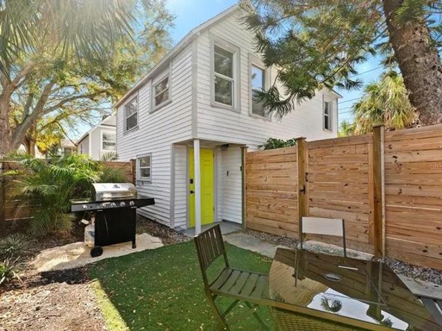 3320 18th St N, Saint Petersburg, FL 33713