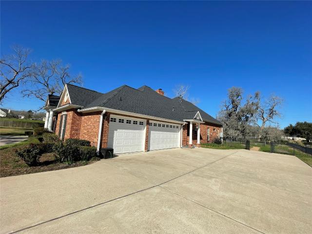 33218 W Forest Court