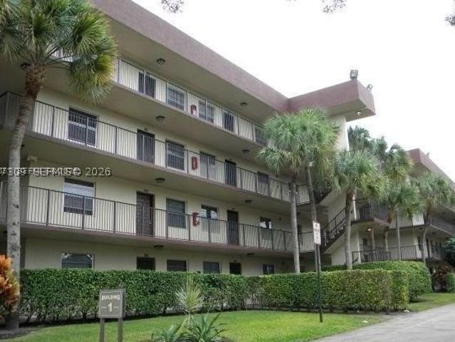 3321 NW 47th Ter Apt 330, Lauderdale Lakes, FL 33319