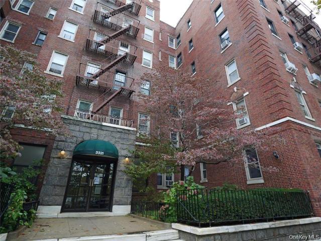 3321 Bruckner Boulevard, Unit 5J