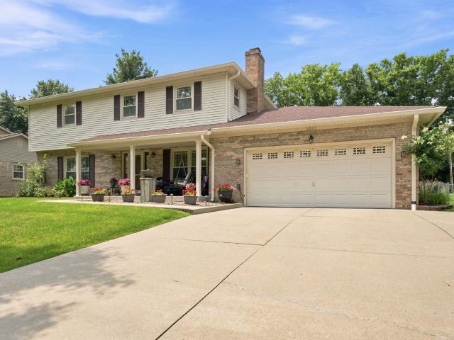 3321 Carriage Lane