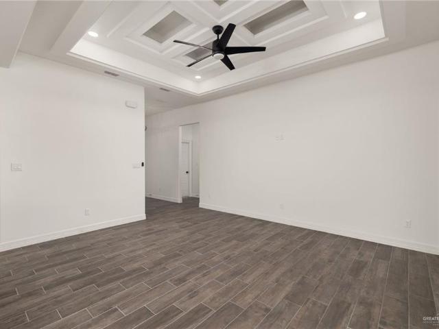 3321 E Alexa Street