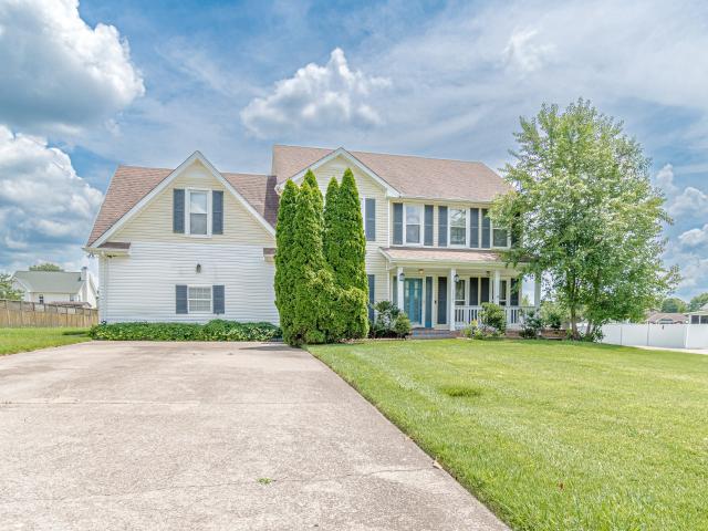 3321 Greenspoint Dr, Clarksville, TN 37042 | MLS #2943 | Compass