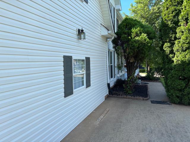 3321 Greenspoint Dr