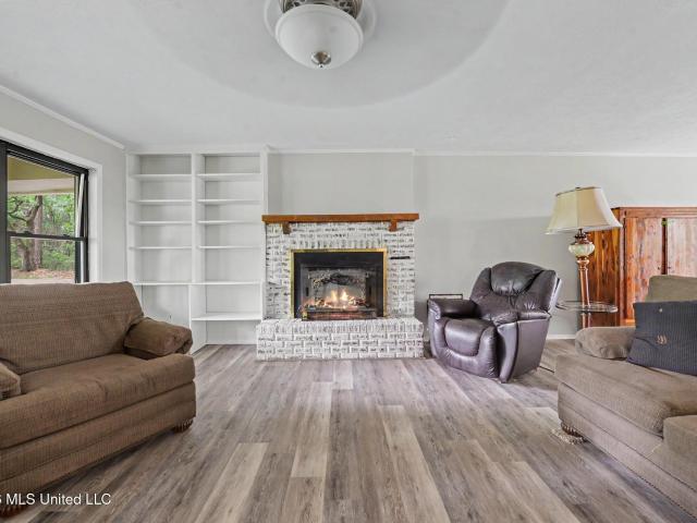 3321 Island View Drive