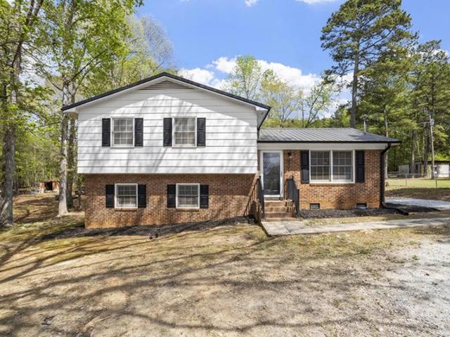 3321 Renee Dr, Sanford, NC 27332