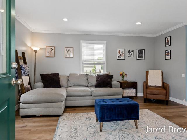 3321 Ridgemont Court
