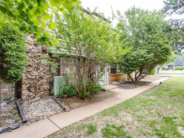 3321 Rock Creek Way