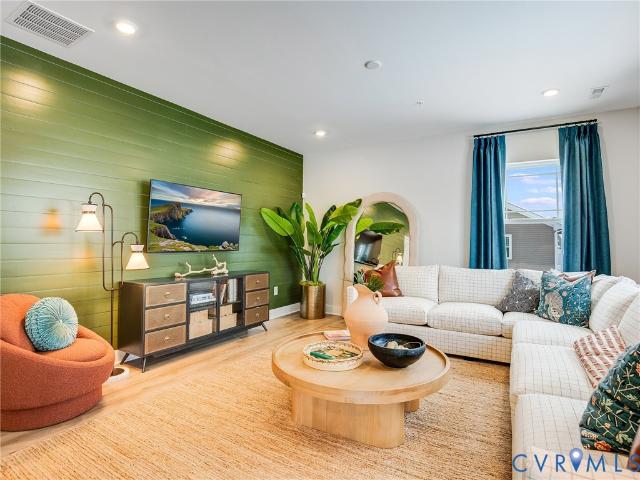 3321 Sunstone Drive