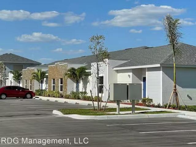 3321 SW 8th Place Apt 104 Cape Summit Apartments 1 Bedroom.