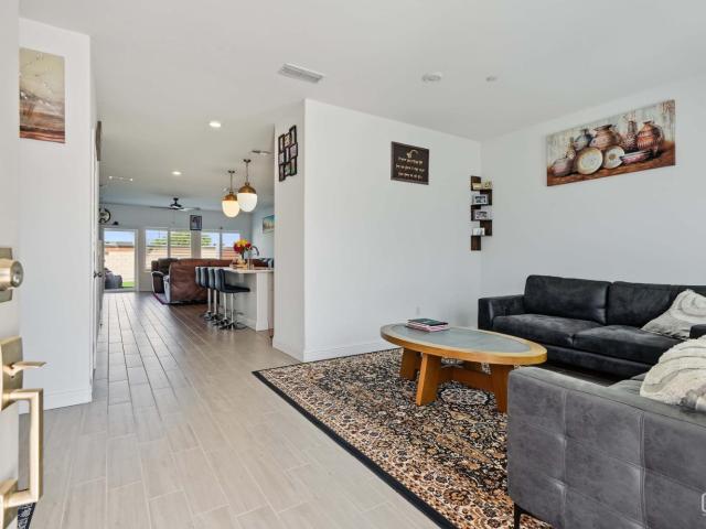 3321 Twin Knolls Lane