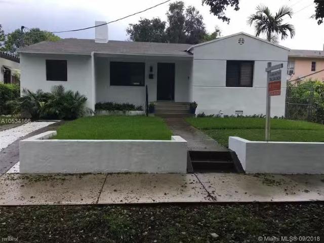 33227671 311 SW 21st Rd