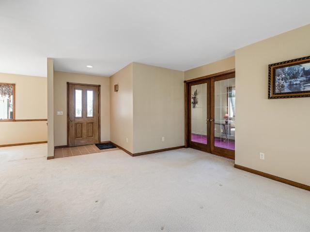 3322 N Rogers Highway