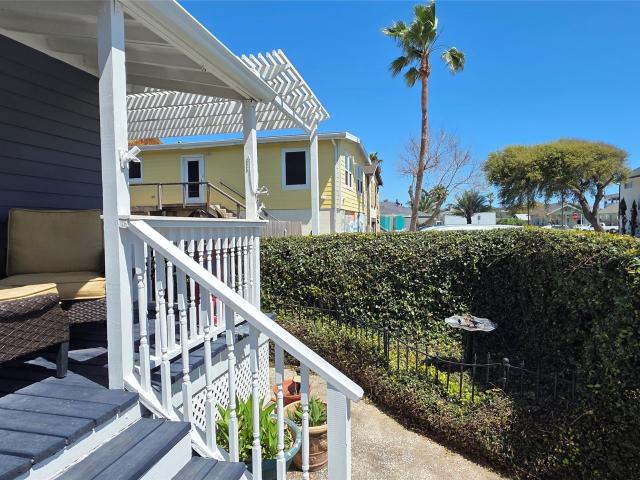 3322 Avenue R 1/2