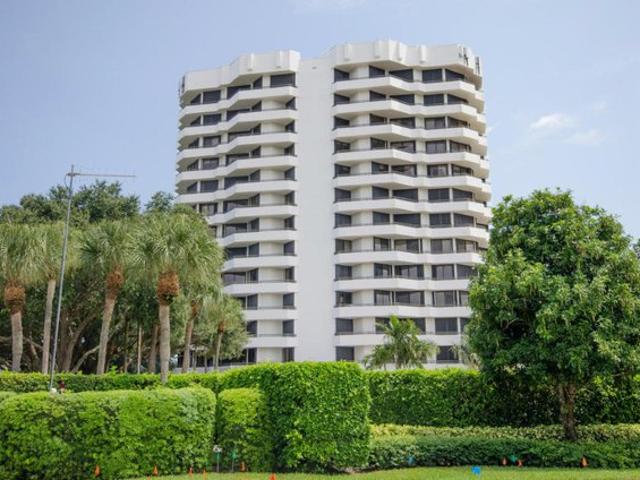 3322 Casseekey Island Rd Apt 901, Jupiter, FL 33477