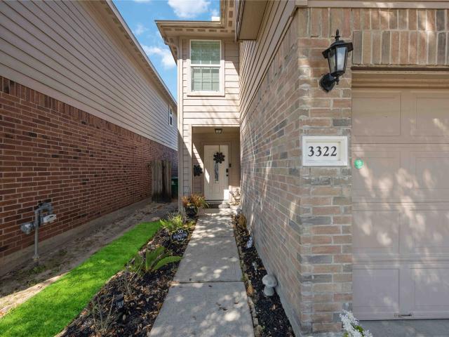 3322 Inverness Path Lane