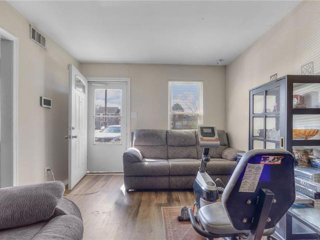 3322 Scarborough WAY