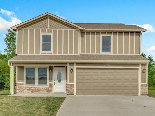 3322 SE Long St, Topeka, KS 66605
